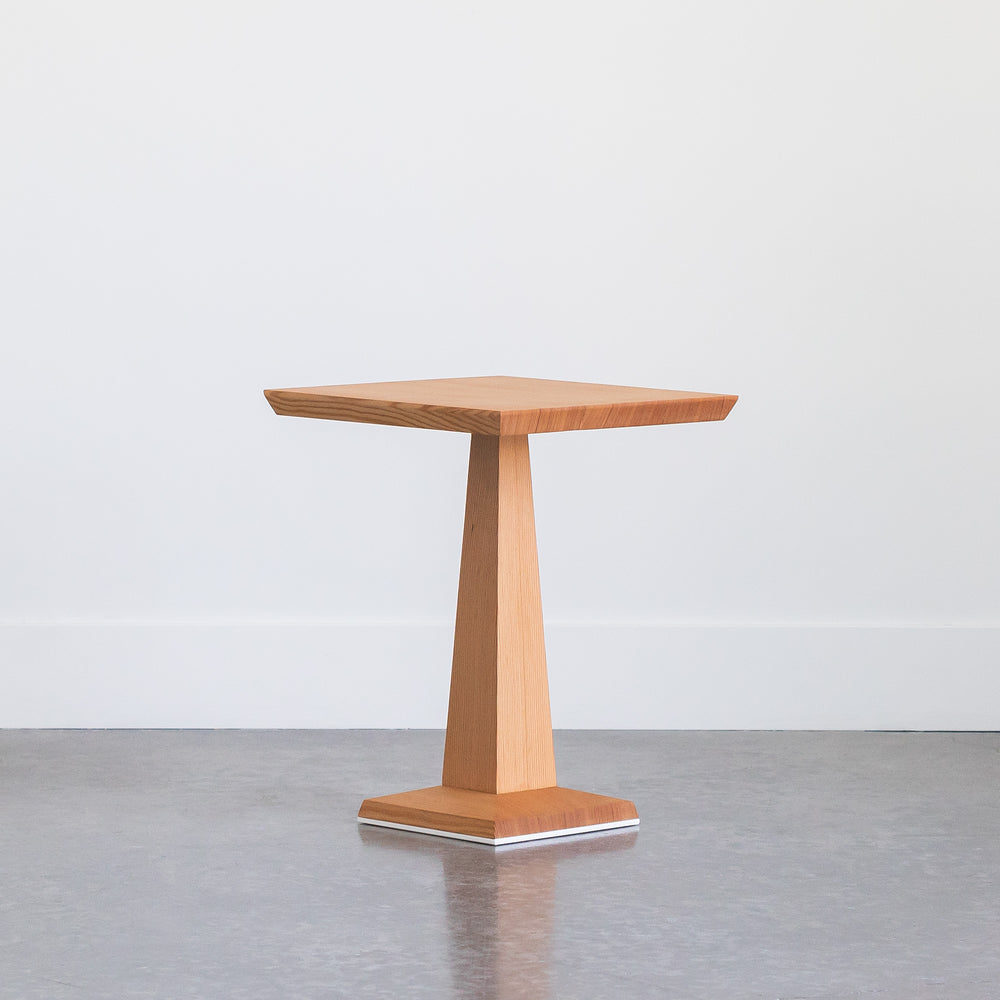 Side Table – Carlysle