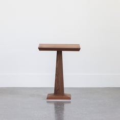 Side Table – Carlysle
