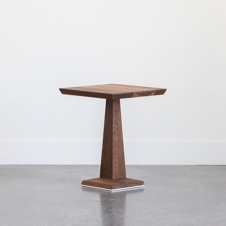 Side Table – Carlysle